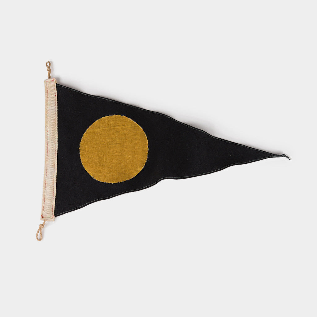Slightly Choppy Blackball Beater Flag | Almond Surfboards & Designs